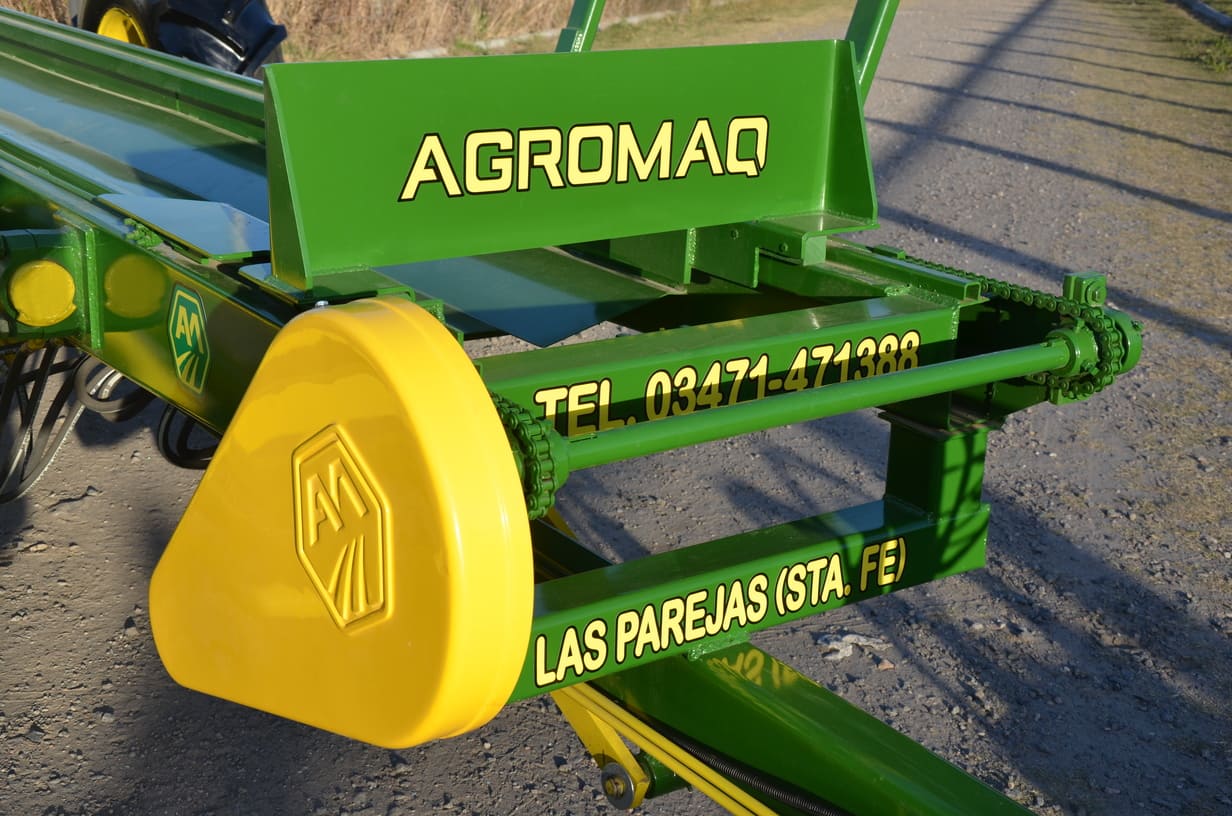 Cargador y transportador de rollos hidráulico T.R.A. 6000 - AGROMAQ